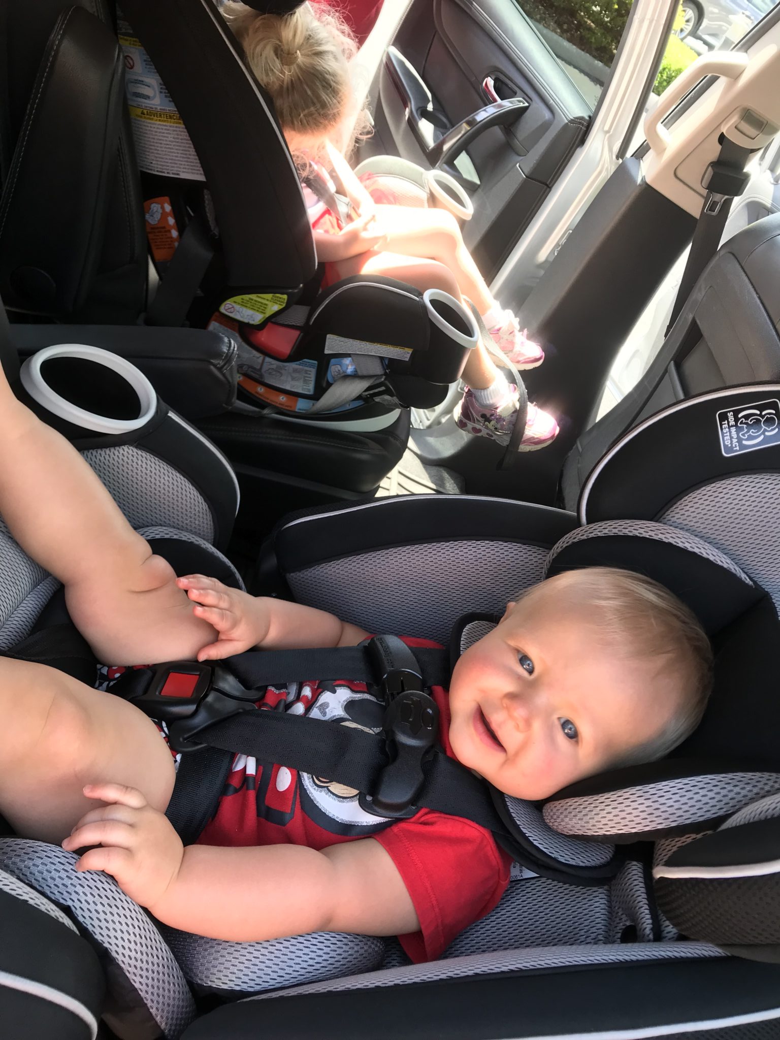 Why You Should Use Lyft Minnie Van Transportation at Disney World